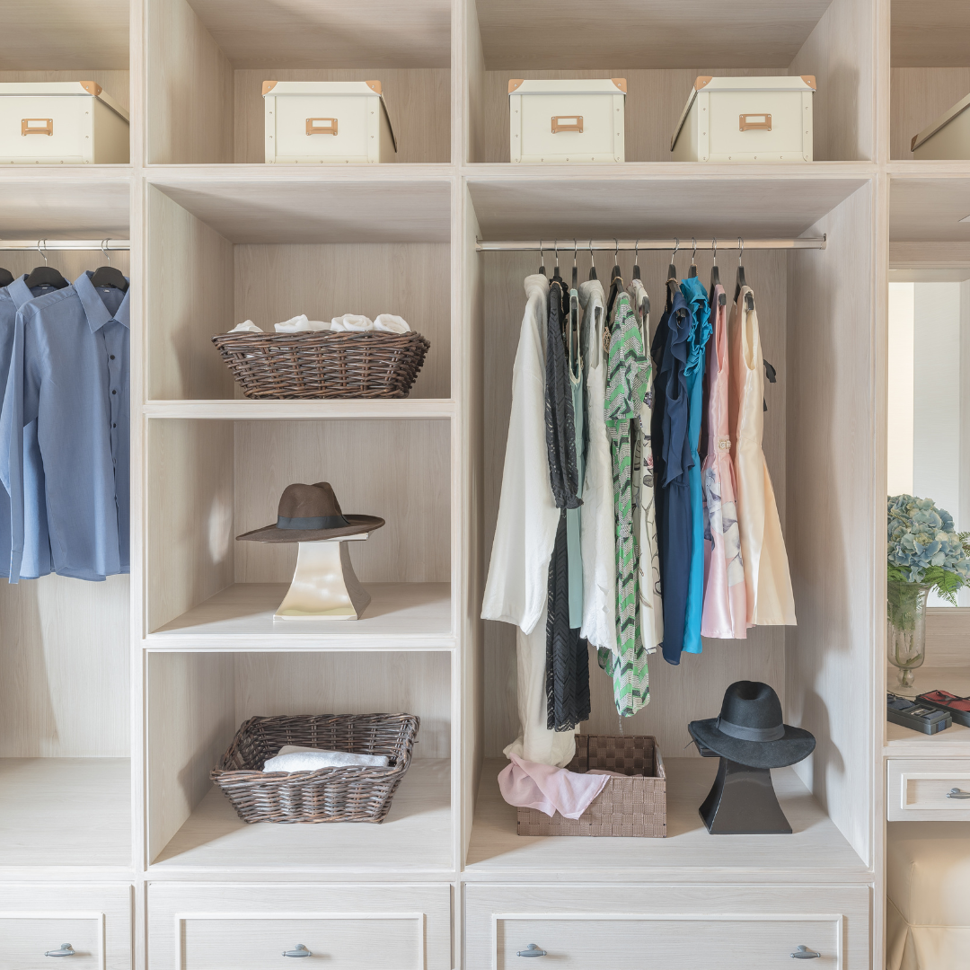 Important Benefits Of A Well Organized Closet | declutterbuzz.com